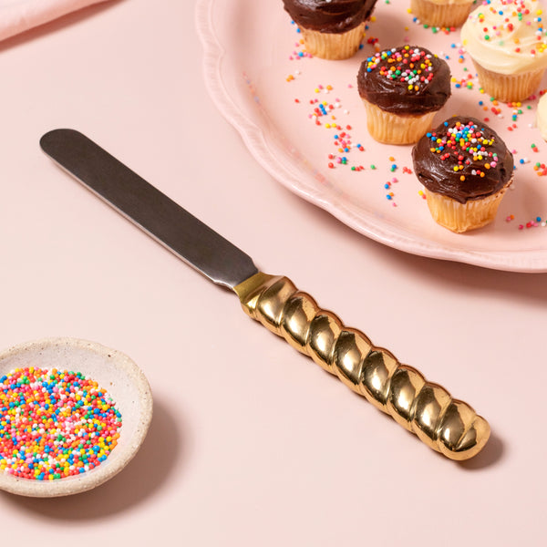 fancy cake spatula